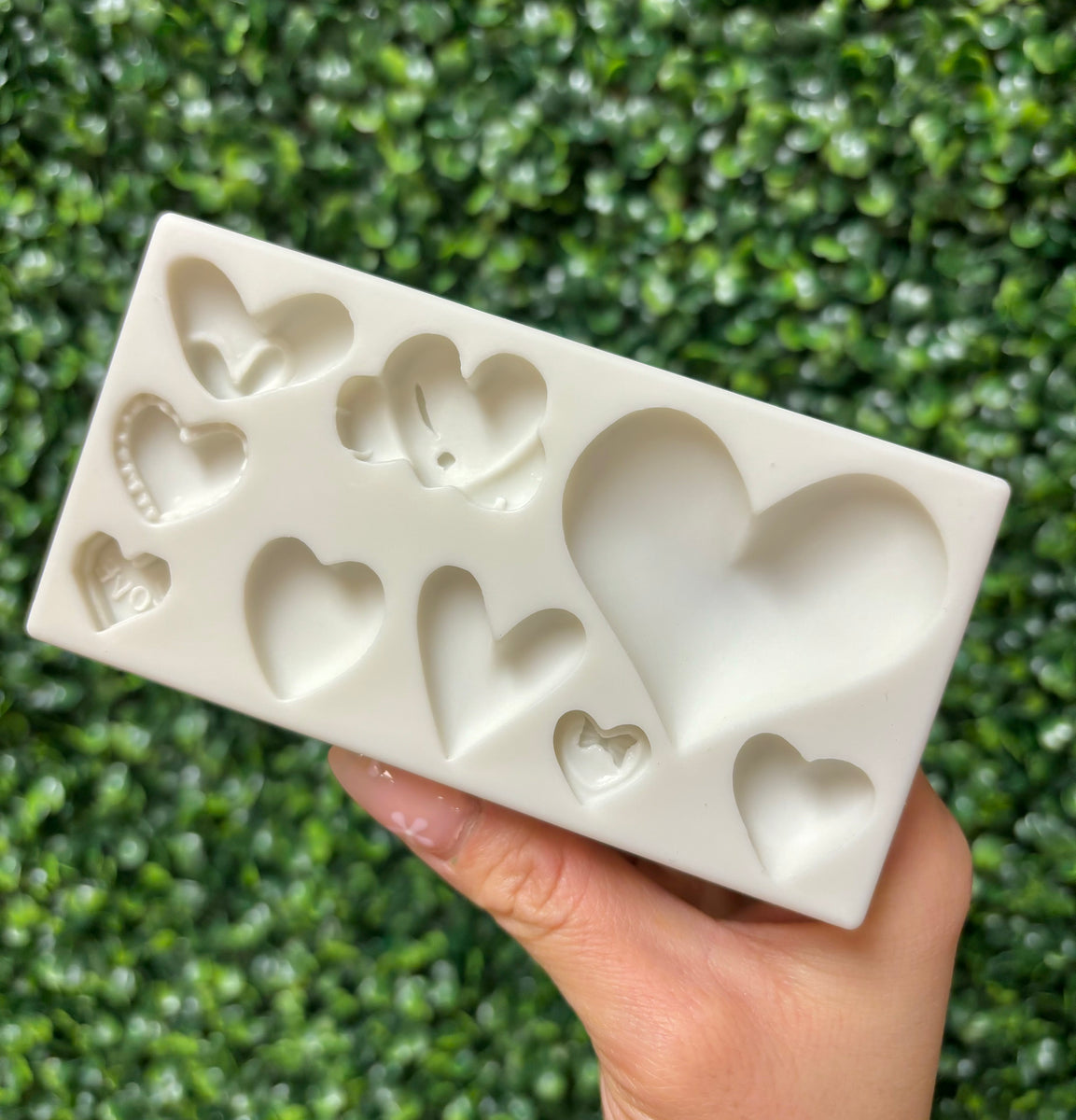 9 Assorted Hearts – Crafty Cake Shop